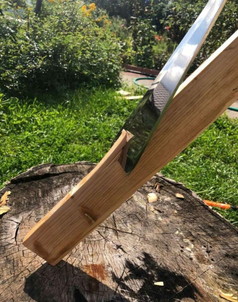 Super Soviet Space Survival Machete - Delta2Alpha